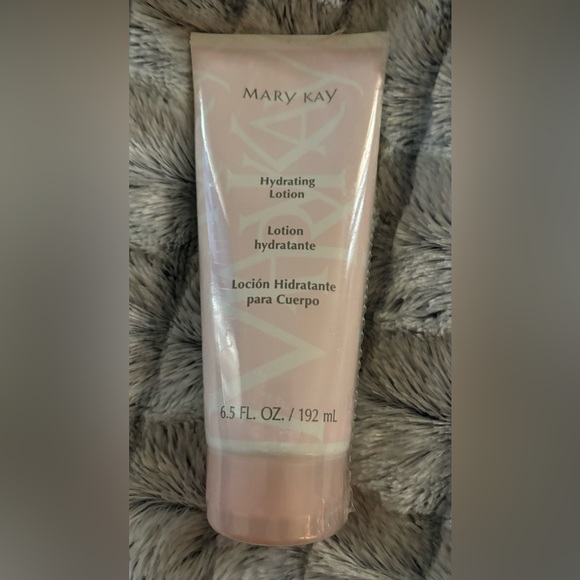 Mary Kay | Skincare | Mary Kay Hydrating Lotion Nwt | Poshmark